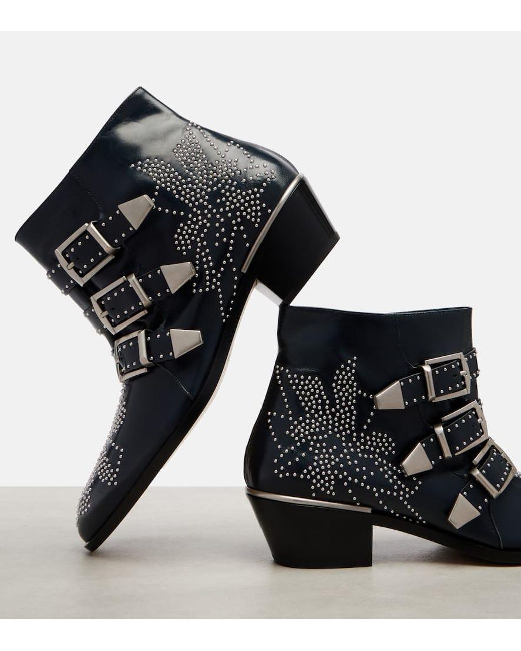 Chloé Susanna Studded Leather Ankle Boots in Black | Lyst