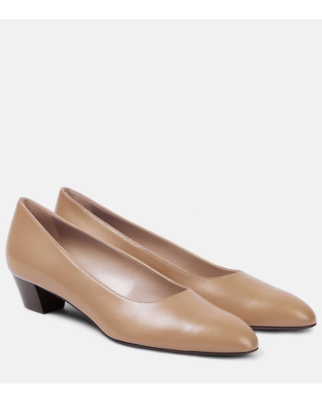 The Row Luisa 35 Leather Pumps in Natural | Lyst