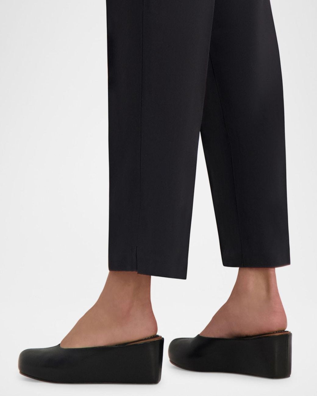 Bernardo Vivi Leather Mule Clogs in Blue | Lyst