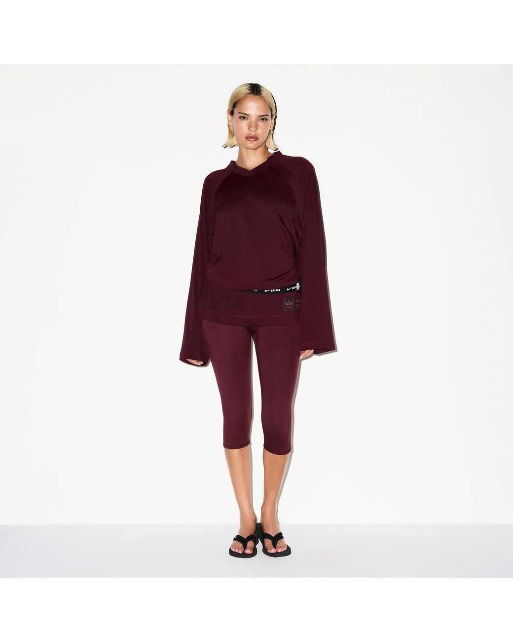 Nike Skims Airy Oversized V-Neck Long-Sleeve Top in Purple | Lyst