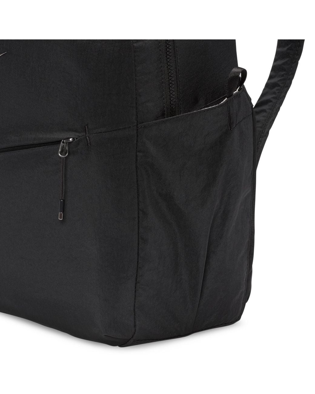 Nike Aura Backpack (24L) in Black | Lyst
