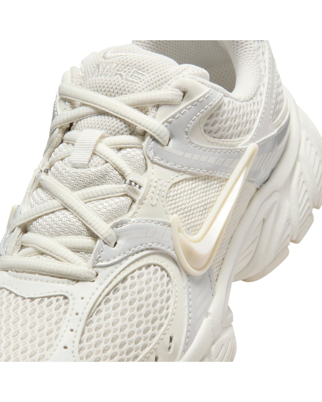 Nike V5 Rnr Shoes in White | Lyst