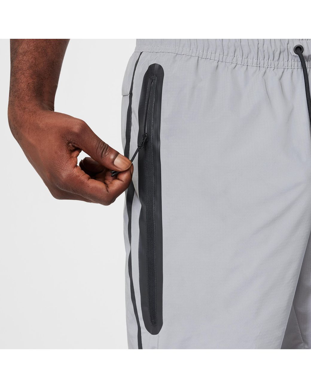 Nike Tech Woven Reflective Pants in Gray for Men | Lyst