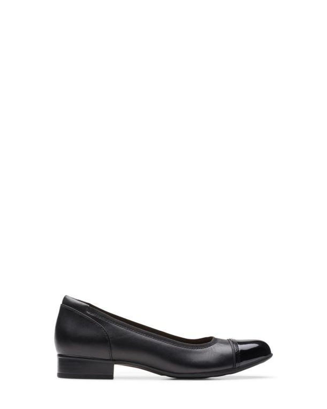 Clarks Krystine May Cap Toe Pump in Black | Lyst