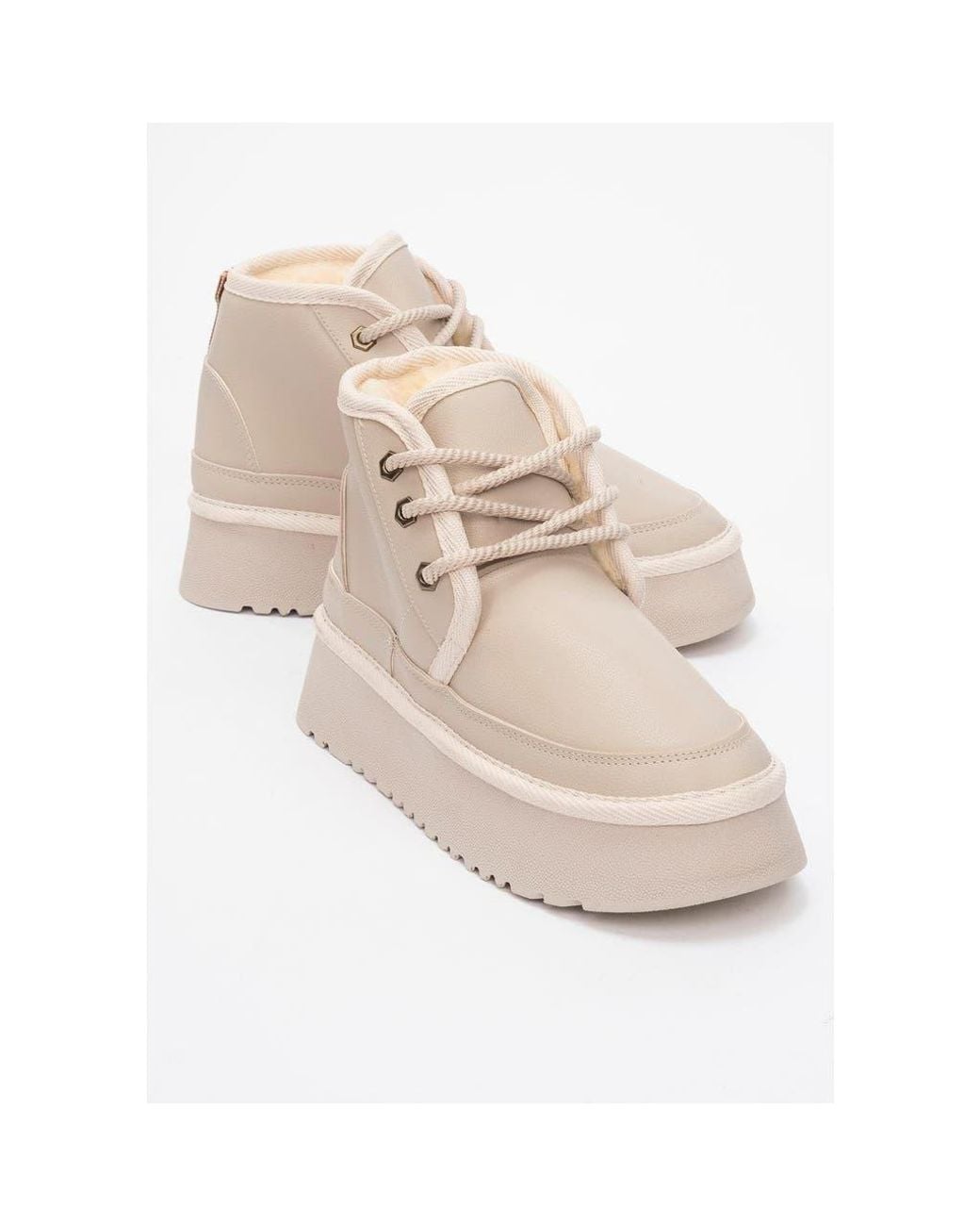 Prologue Shoes Ovela Chunky Boot in Natural | Lyst