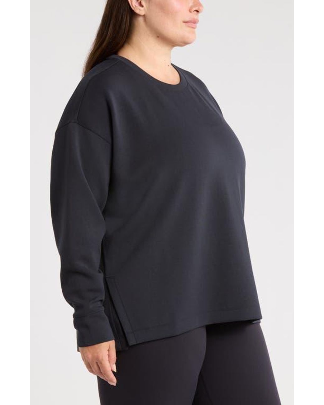 Zella Soft Luxe Tunic in Black | Lyst