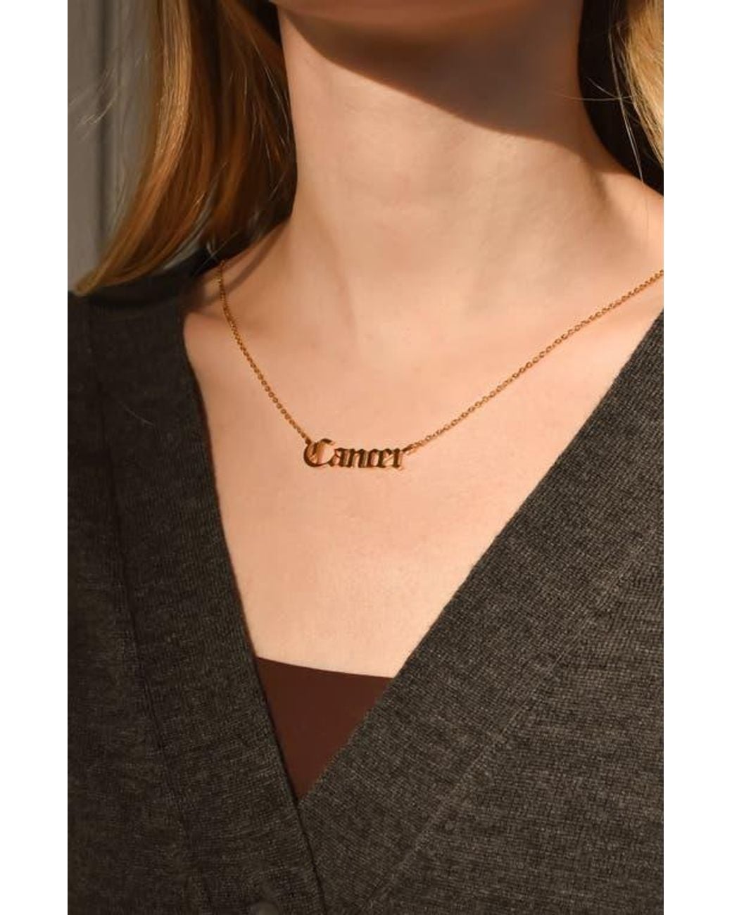 The Sis Kiss Necklace