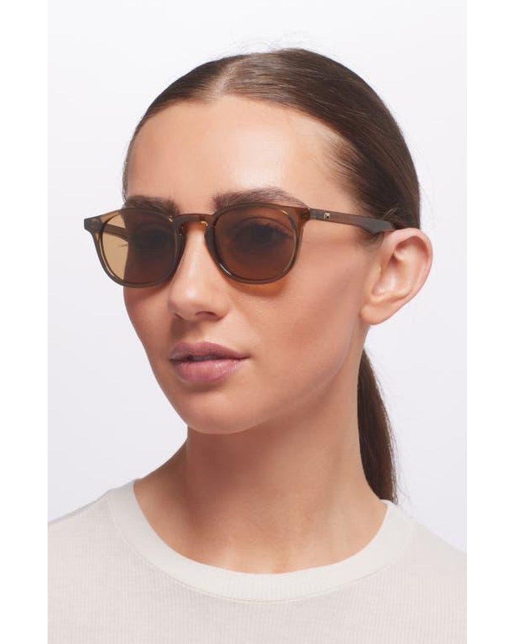 Le Specs Club Royale 48Mm Round Sunglasses in Natural | Lyst