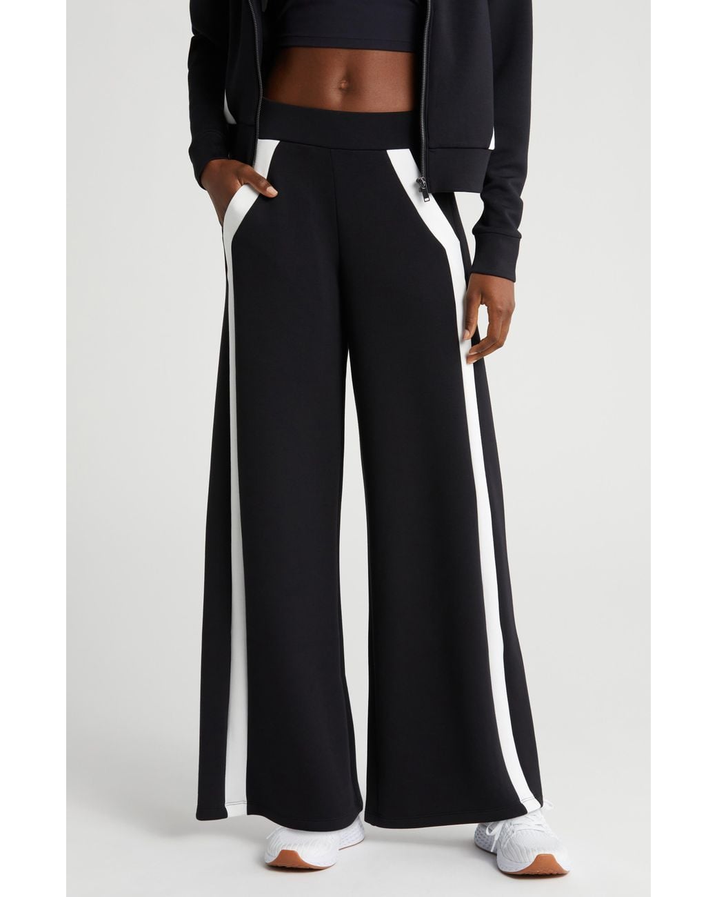 Spanx Spanx Airessentials Stripe Track Pants in Black | Lyst