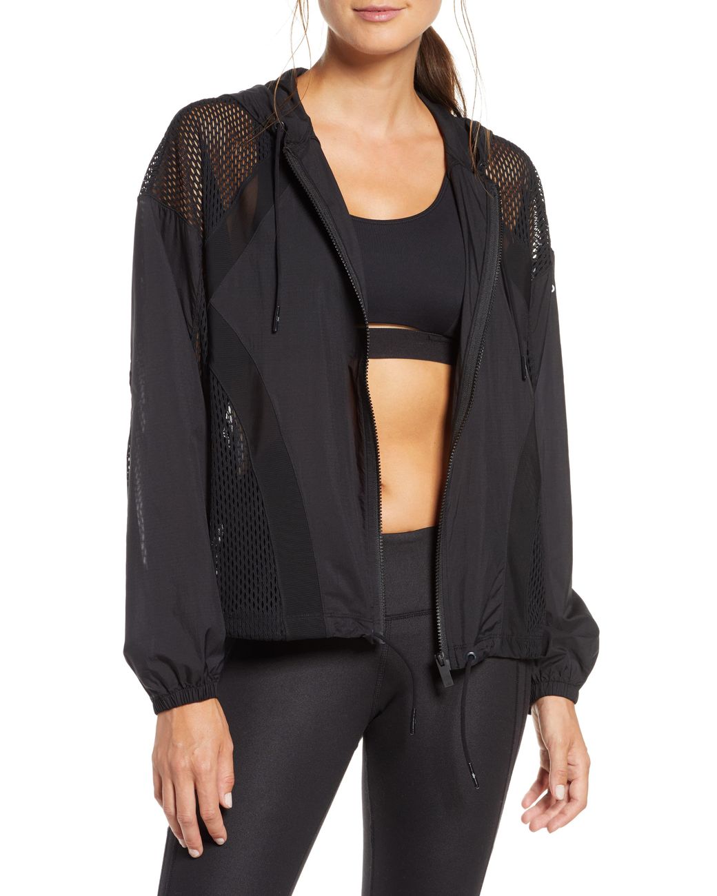 Alo Yoga Feature Mesh Hooded Jacket in Black | Lyst