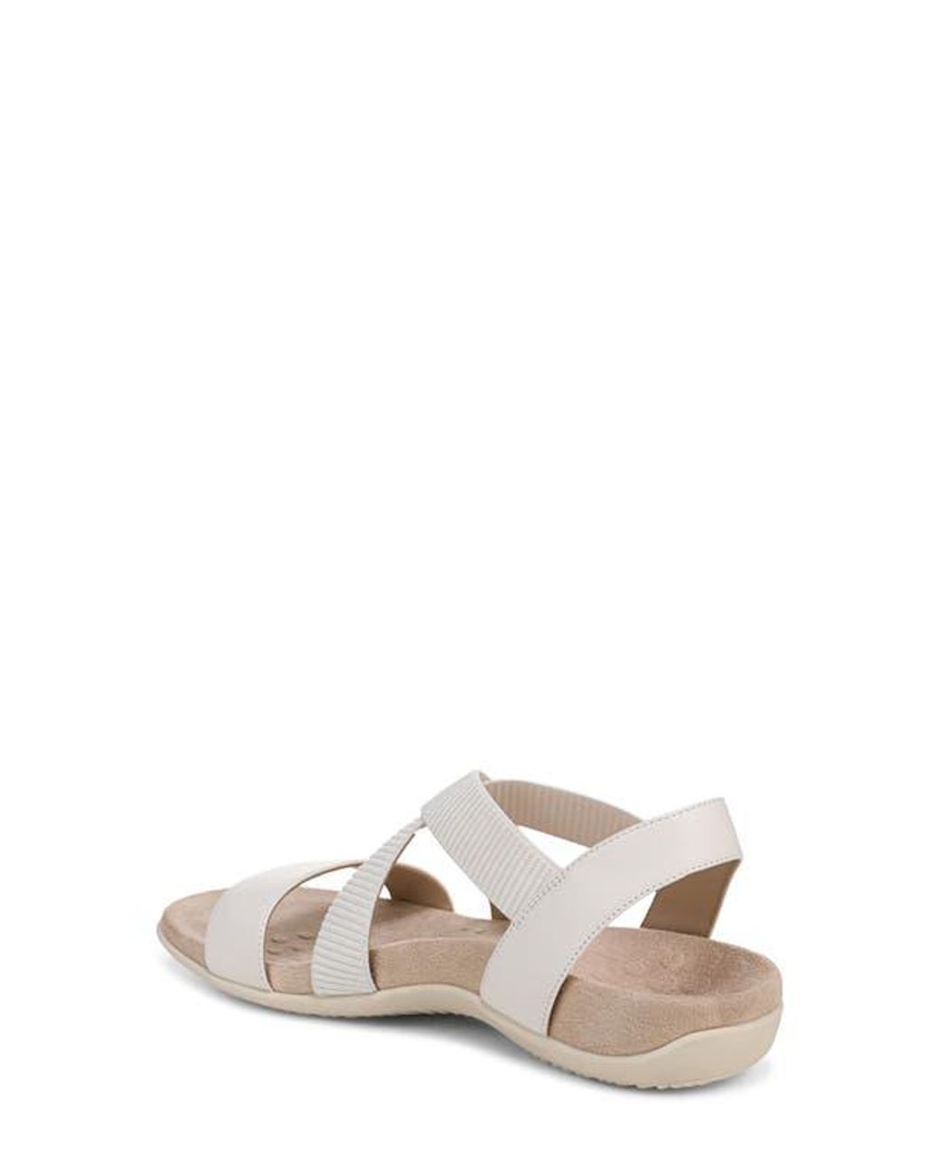 Vionic Raina Slingback Sandal in White | Lyst