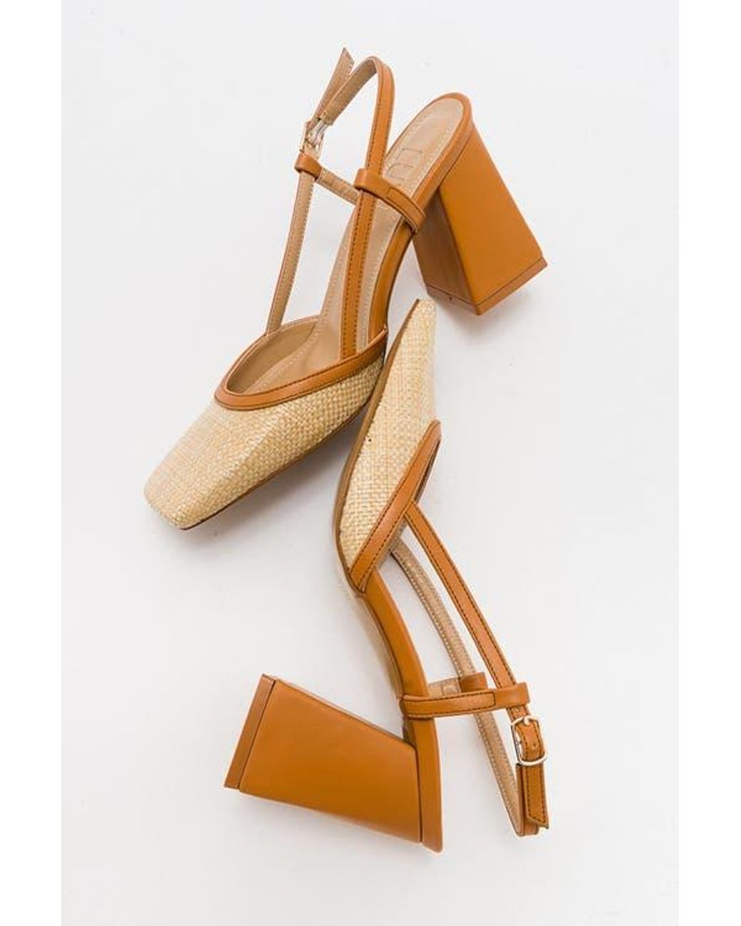 Prologue Shoes Rivie Raffia Square Toe Block Heel Pump in Natural | Lyst