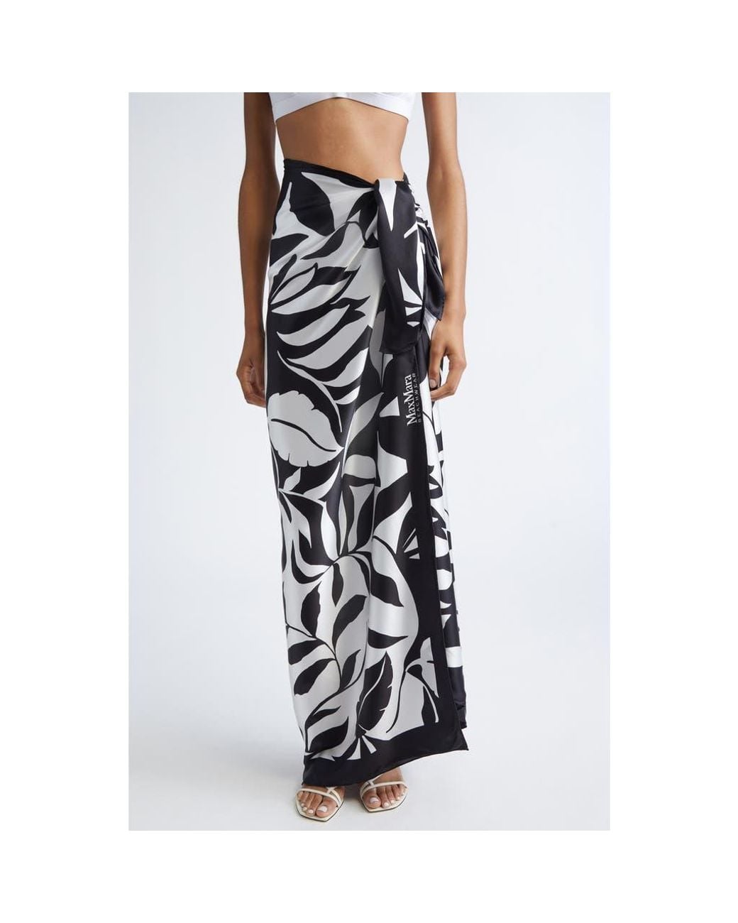 Max Mara Beach Foam Print Silk Sarong in Black | Lyst