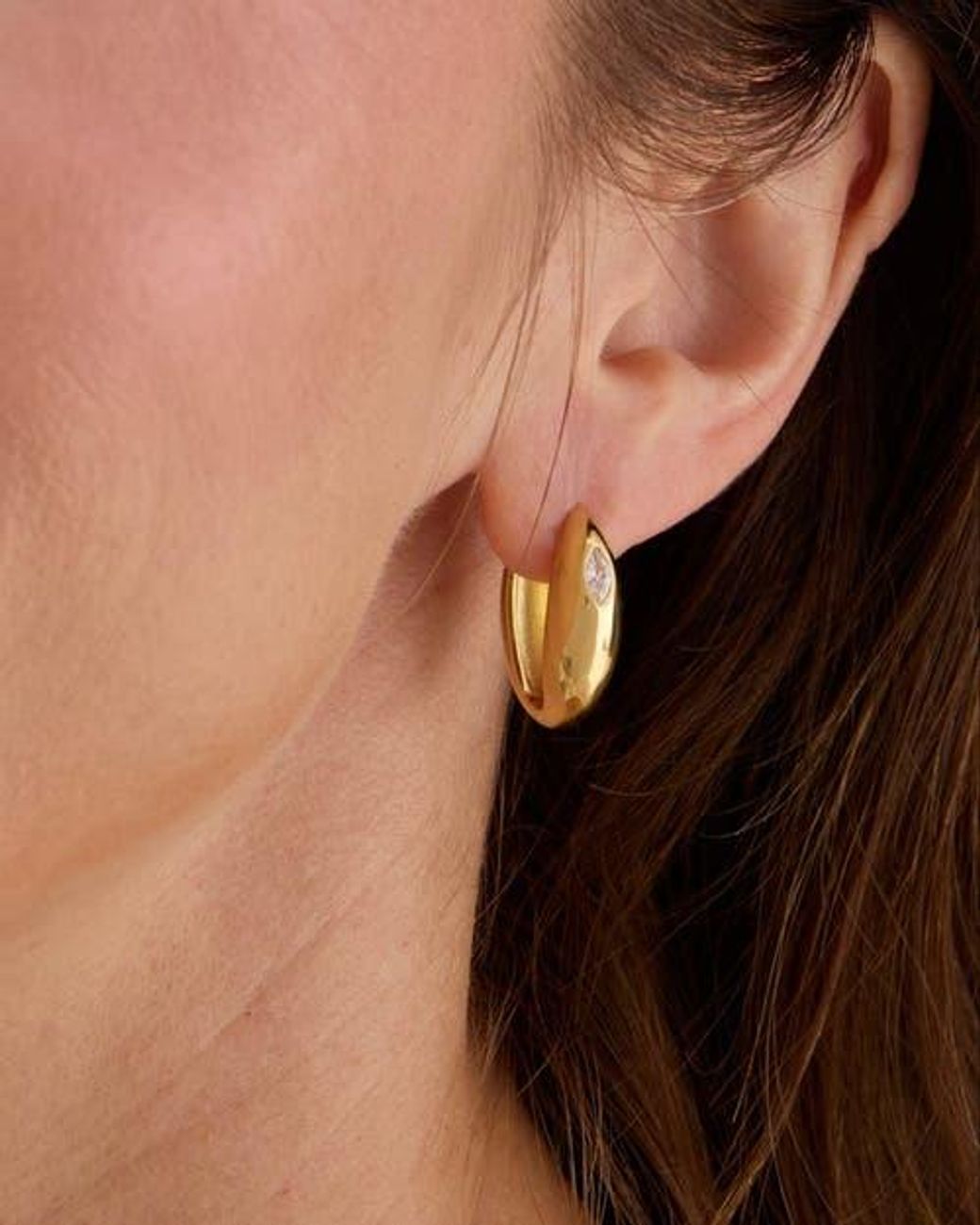 Sara Patino Gardenia Reversible Hoop Earrings in Metallic | Lyst
