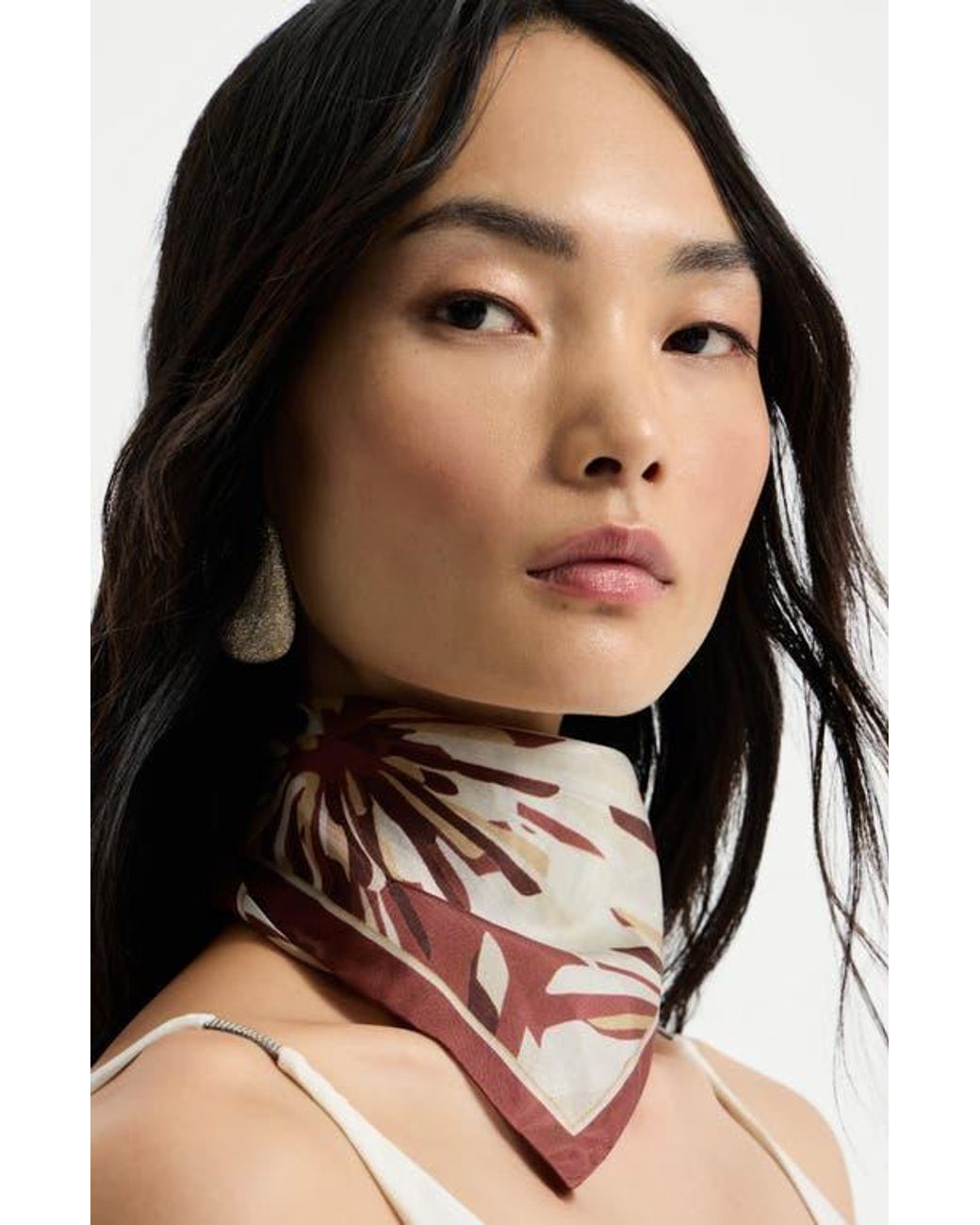 Brunello Cucinelli Bloom Print Pongee Foulard in Red | Lyst