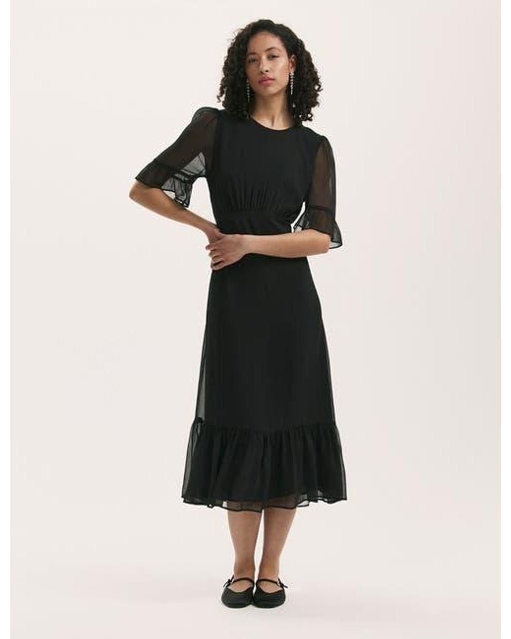 Finery London Jennifer Short Sleeve Chiffon Midi Dress in Black | Lyst