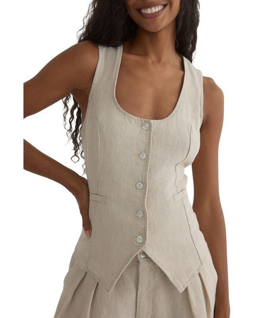 Bella Dahl Belted Back Linen Vest in Brown | Lyst