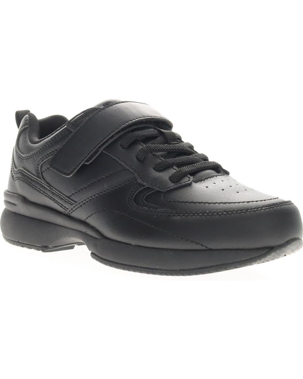 Propet Lifewalker Flex Sneaker in Black | Lyst