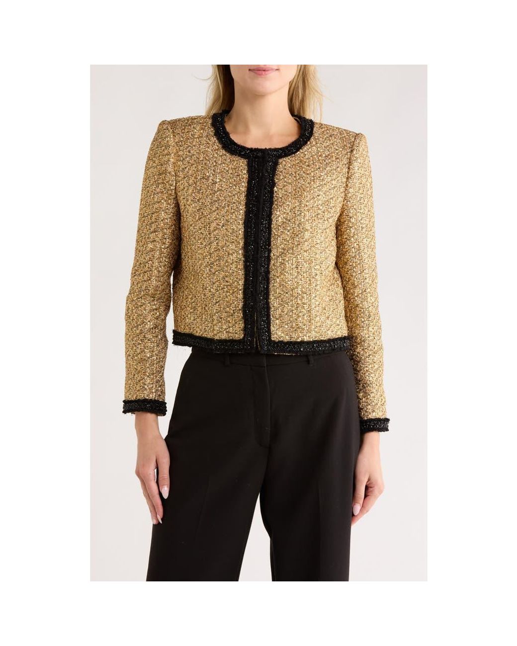 Alice + Olivia Landon Cropped Boxy Jacket in Natural | Lyst