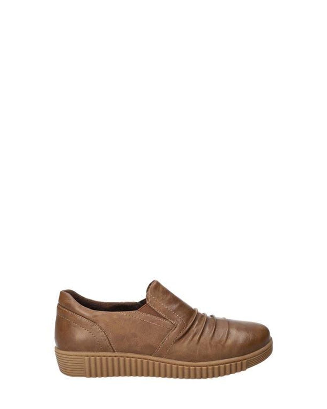 Easy Street Kipper Slip-On Sneaker in Brown | Lyst
