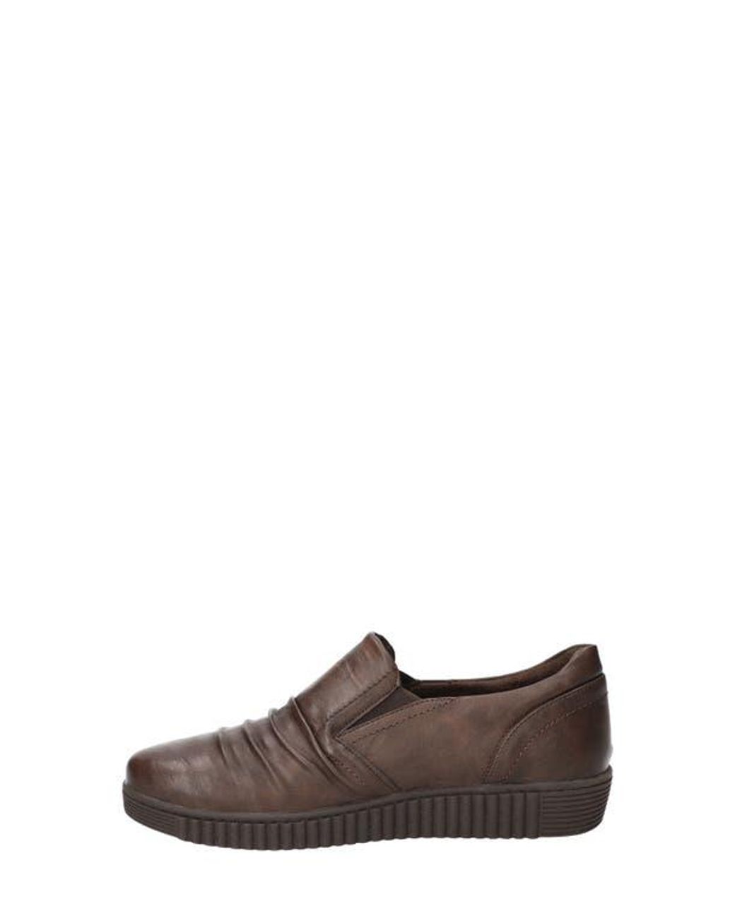 Easy Street Kipper Slip-On Sneaker in Brown | Lyst
