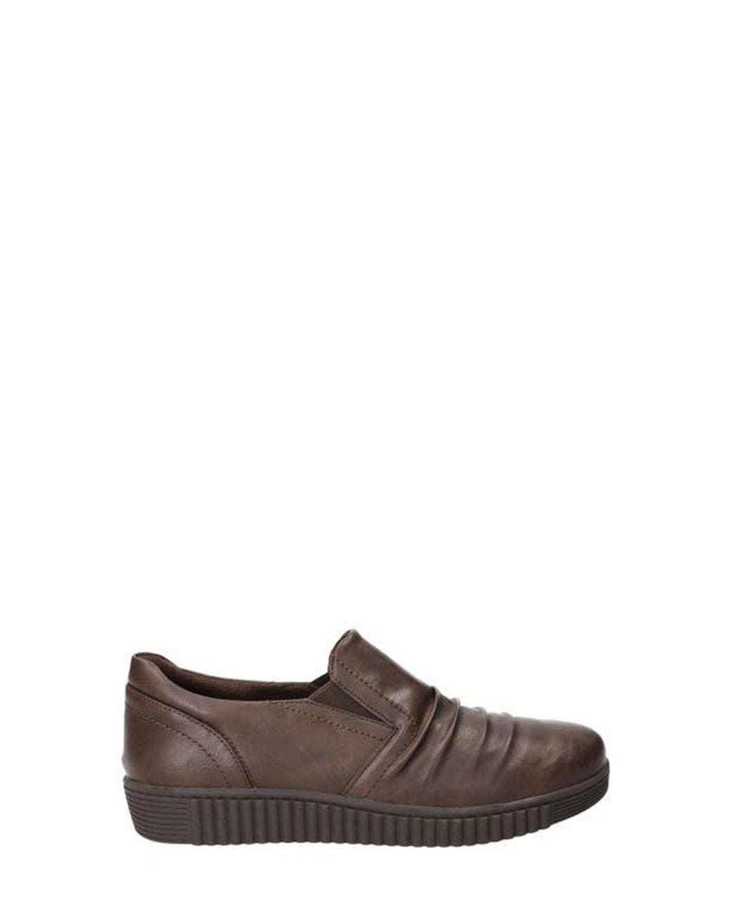 Easy Street Kipper Slip-On Sneaker in Brown | Lyst