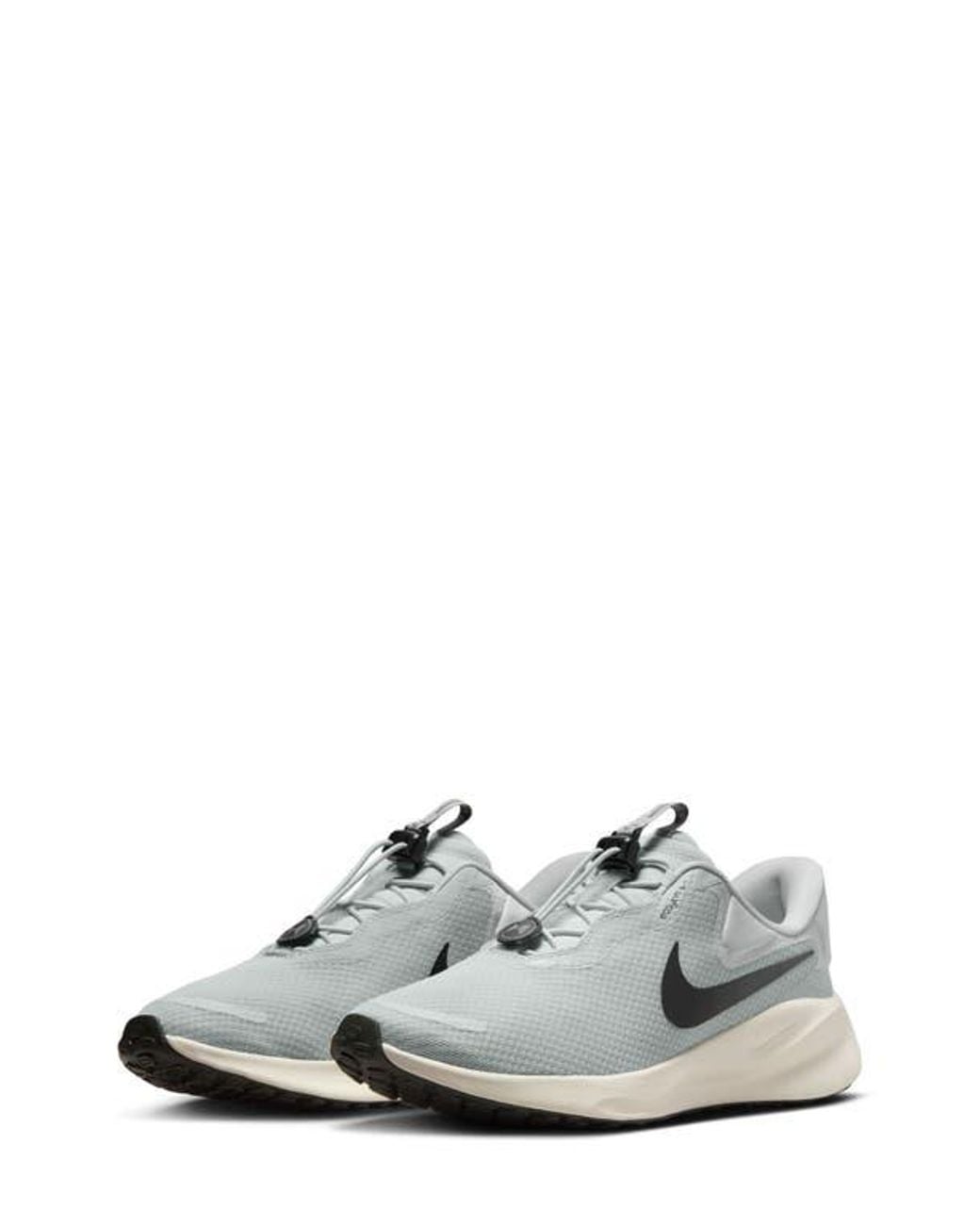 Nike Revolution 7 Road Running Shoe in Metallic for Men | Lyst