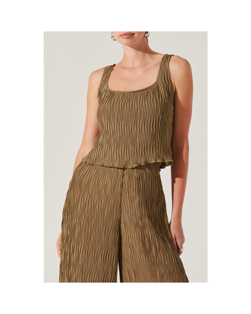 Astr Texture Lettuce Edge Tank in Brown | Lyst