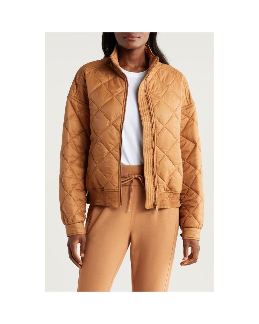 Travis Mathew Tahoe Diamond Quilted Puffer Jacket in Brown | Lyst