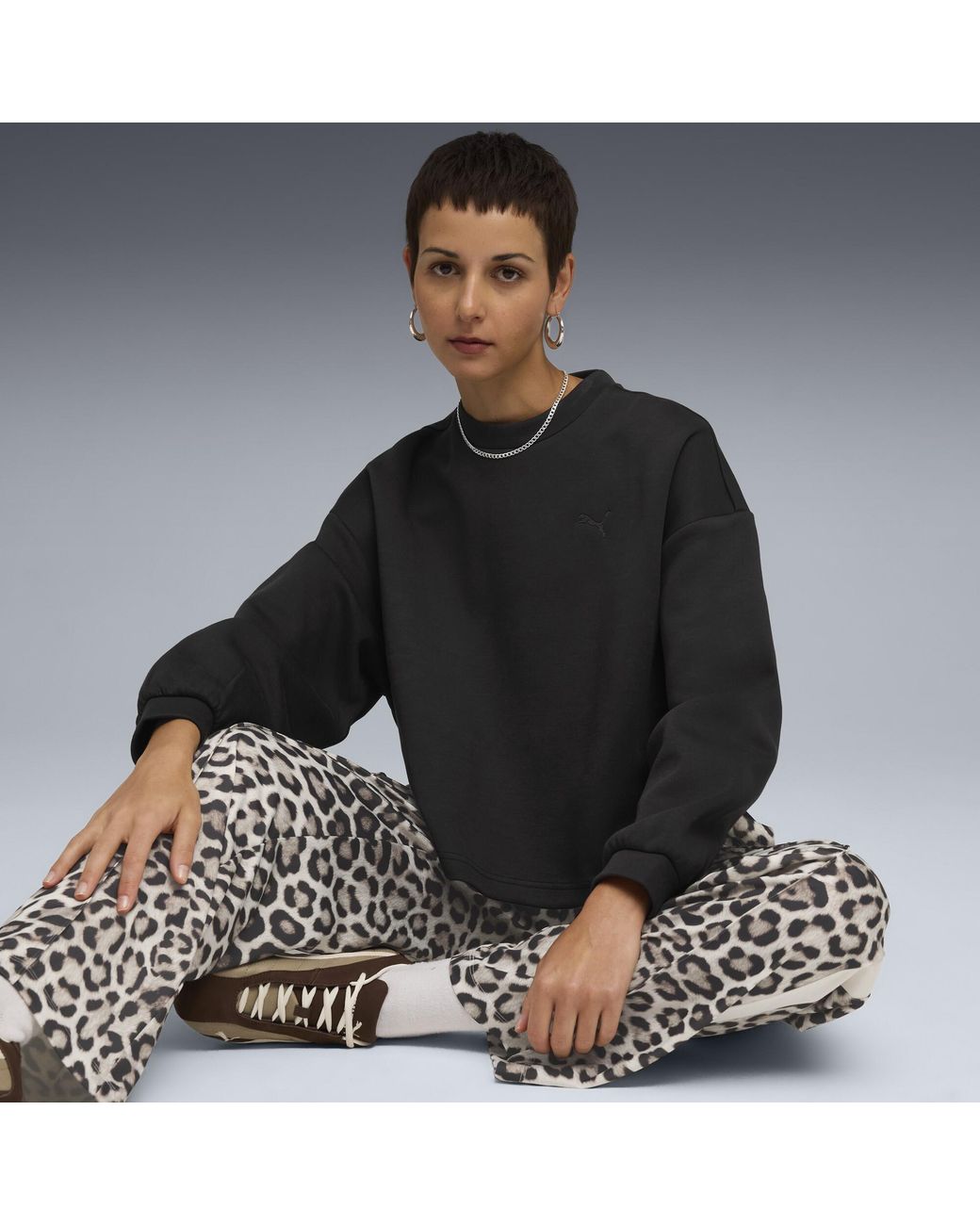 PUMA Wardrobe Essentials Oversized Crew Neck Sweatshirt in Black | Lyst