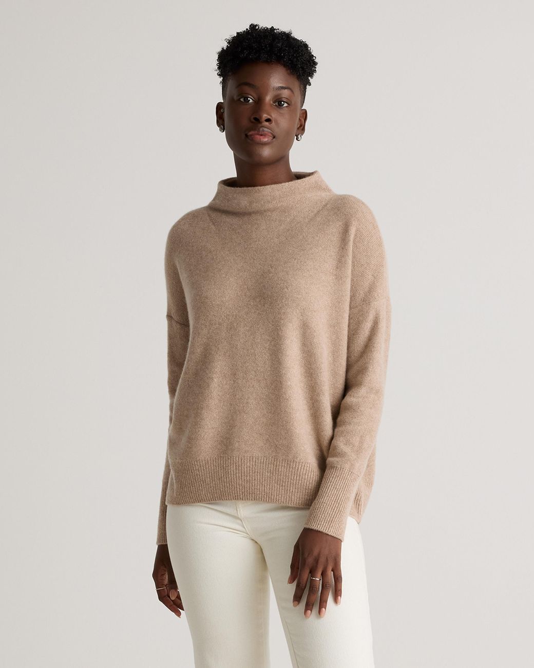 Quince Mongolian Cashmere Funnel Neck Sweater in Natural | Lyst