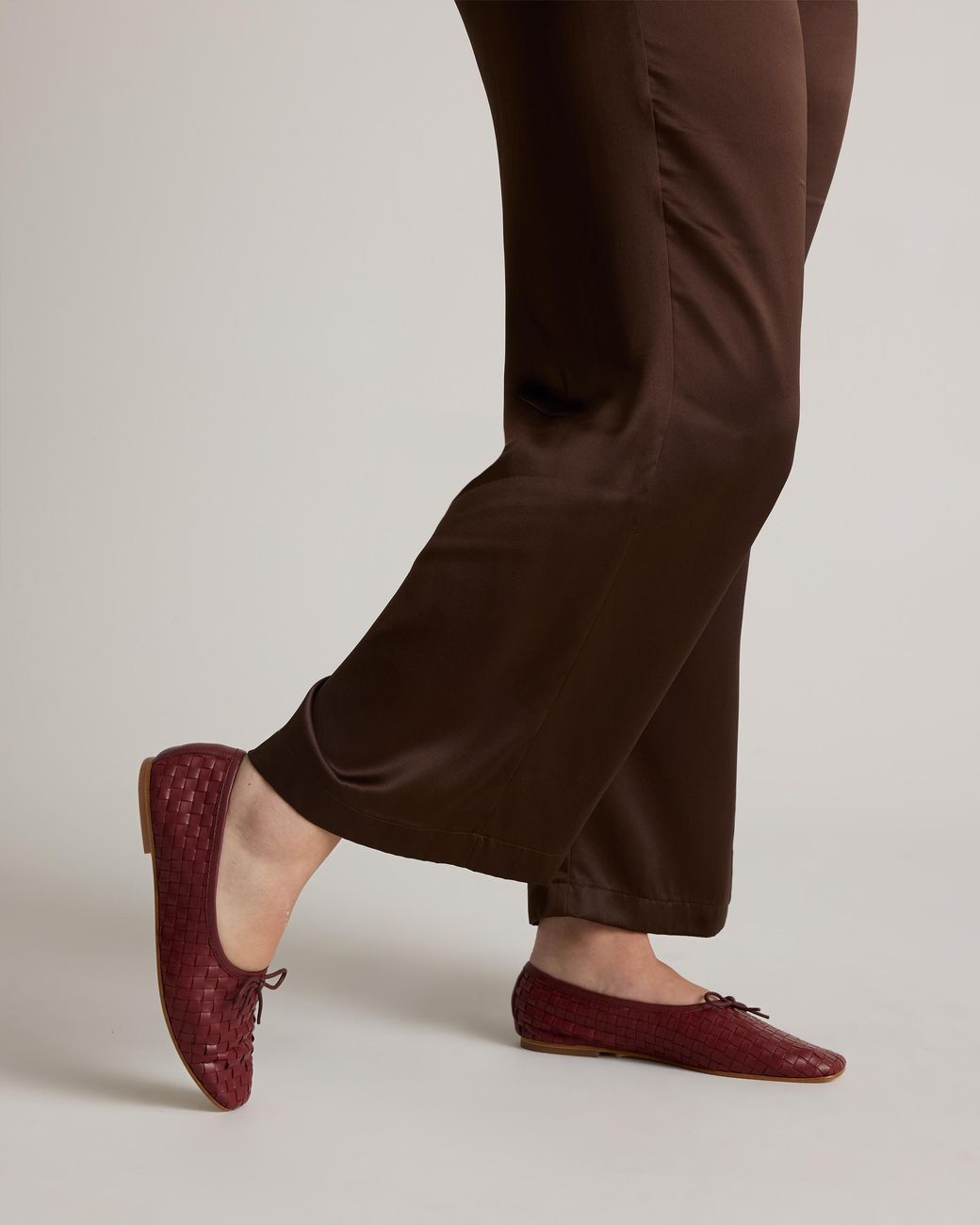 Quince Italian Leather Handwoven Square Toe Ballet Flat in Red | Lyst