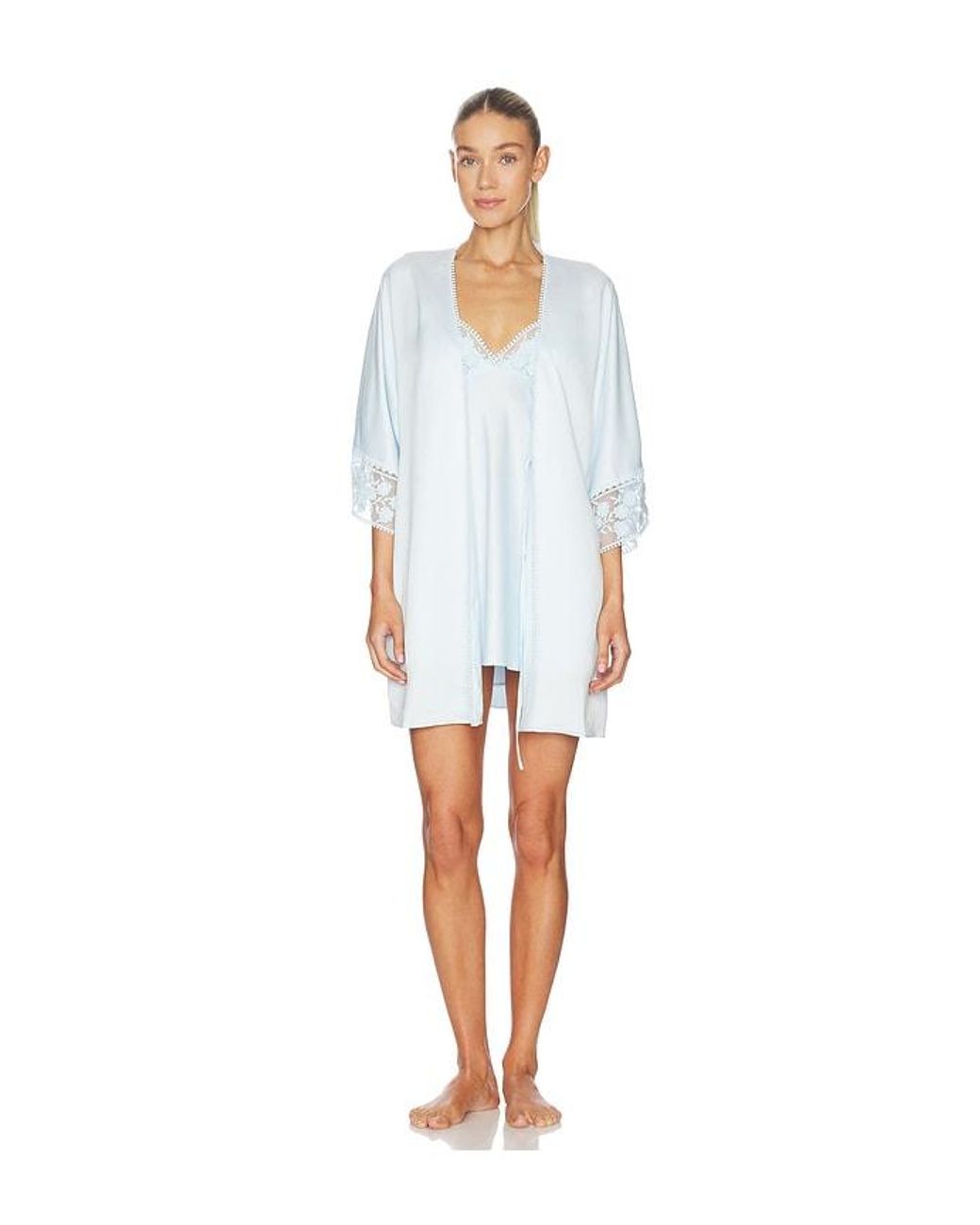 Flora Nikrooz Kylie Robe in White | Lyst