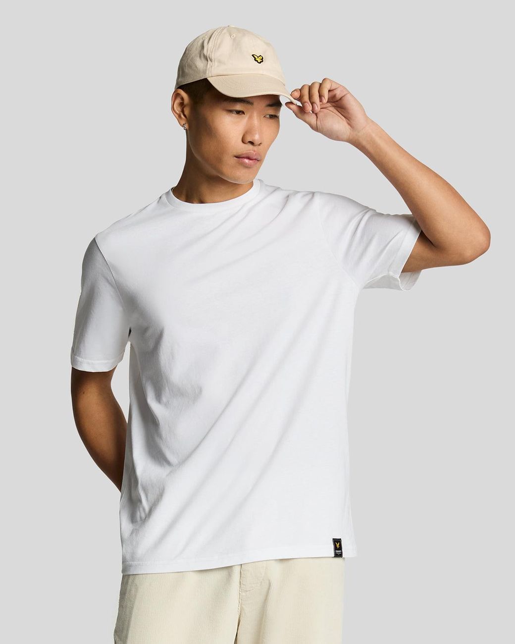 Lyle & Scott Clamp Labelled Plain T-Shirt in White for Men | Lyst UK
