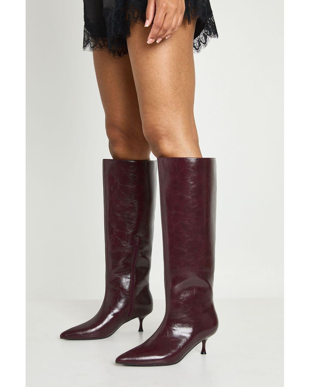 Boohoo Low Stiletto Column Boots in Red | Lyst UK
