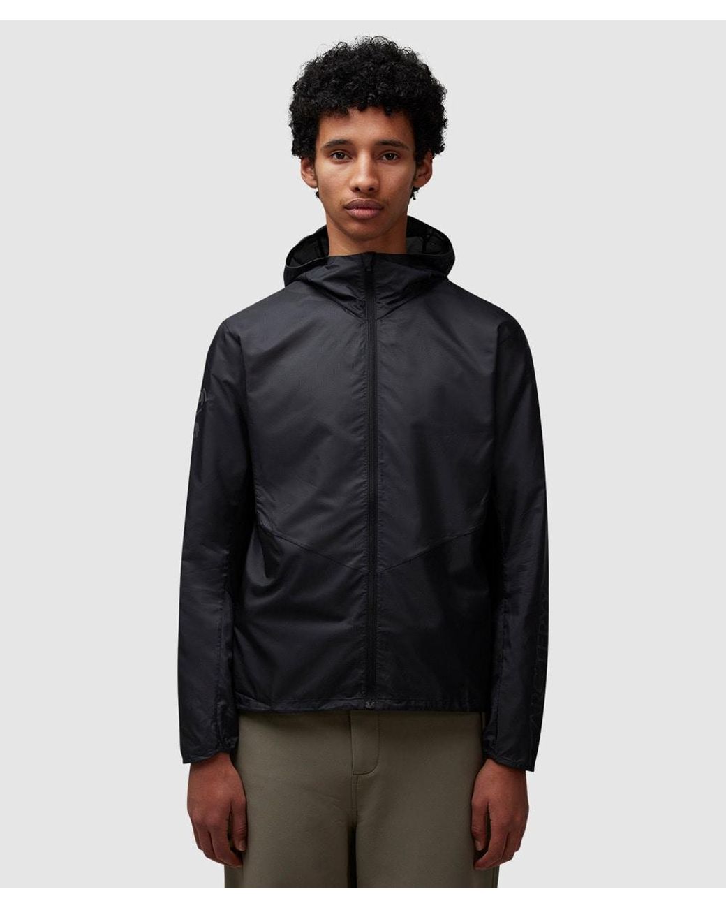 Arc'teryx Norvan Windshell Hooded Jacket in Black for Men | Lyst UK