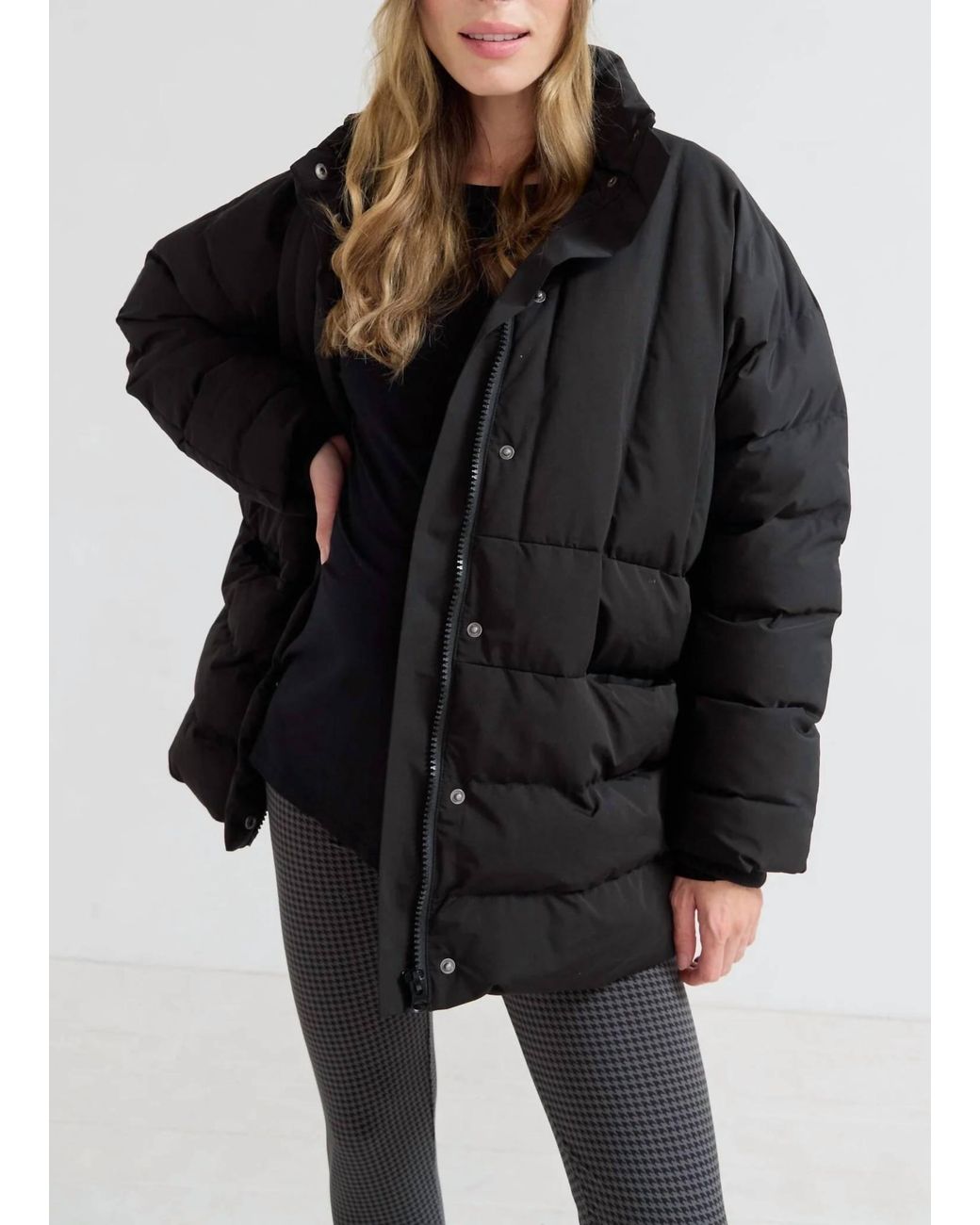 HATCH Mother Puffer Jacket in Black | Lyst