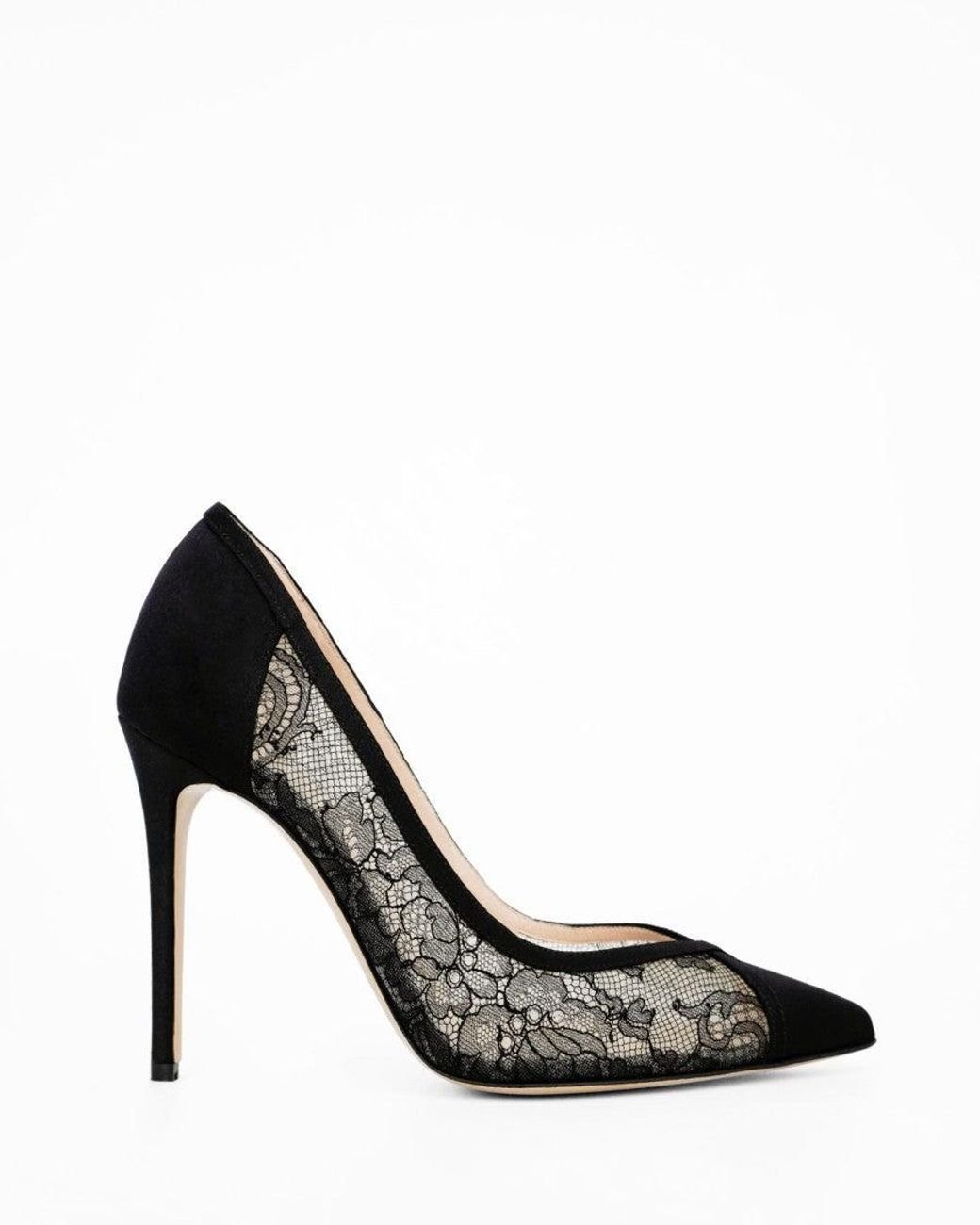 Andrea Wazen Nora Lace Pump in Black | Lyst