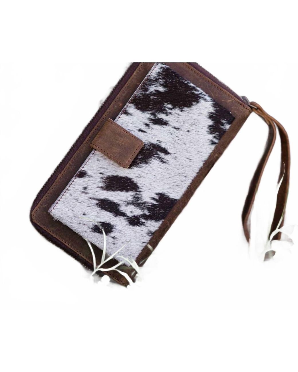 STS Ranchwear Bentley Tornado Cowhide Wallet in Brown | Lyst