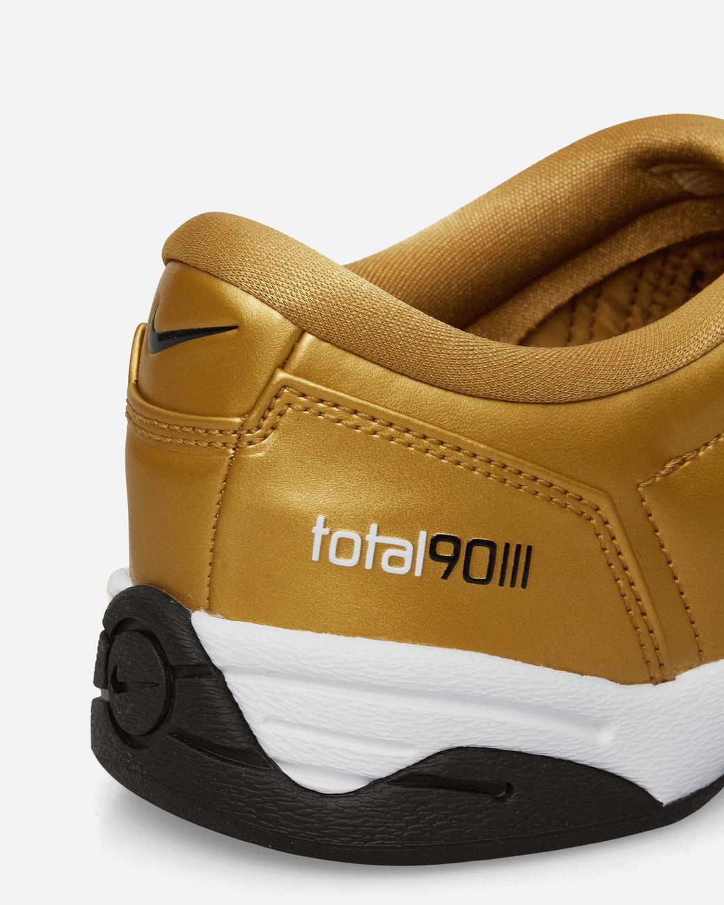 Nike Women S Total 90 Sneakers Metallic Gold / Black | Lyst