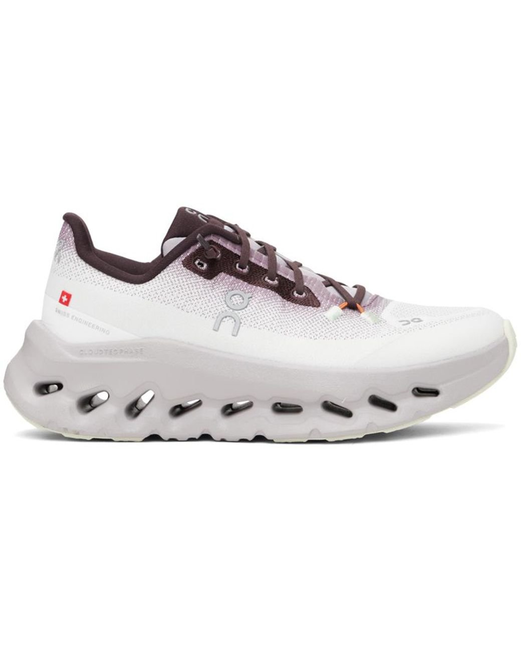 On Shoes Burgundy Cloudtilt Sneakers in Black | Lyst