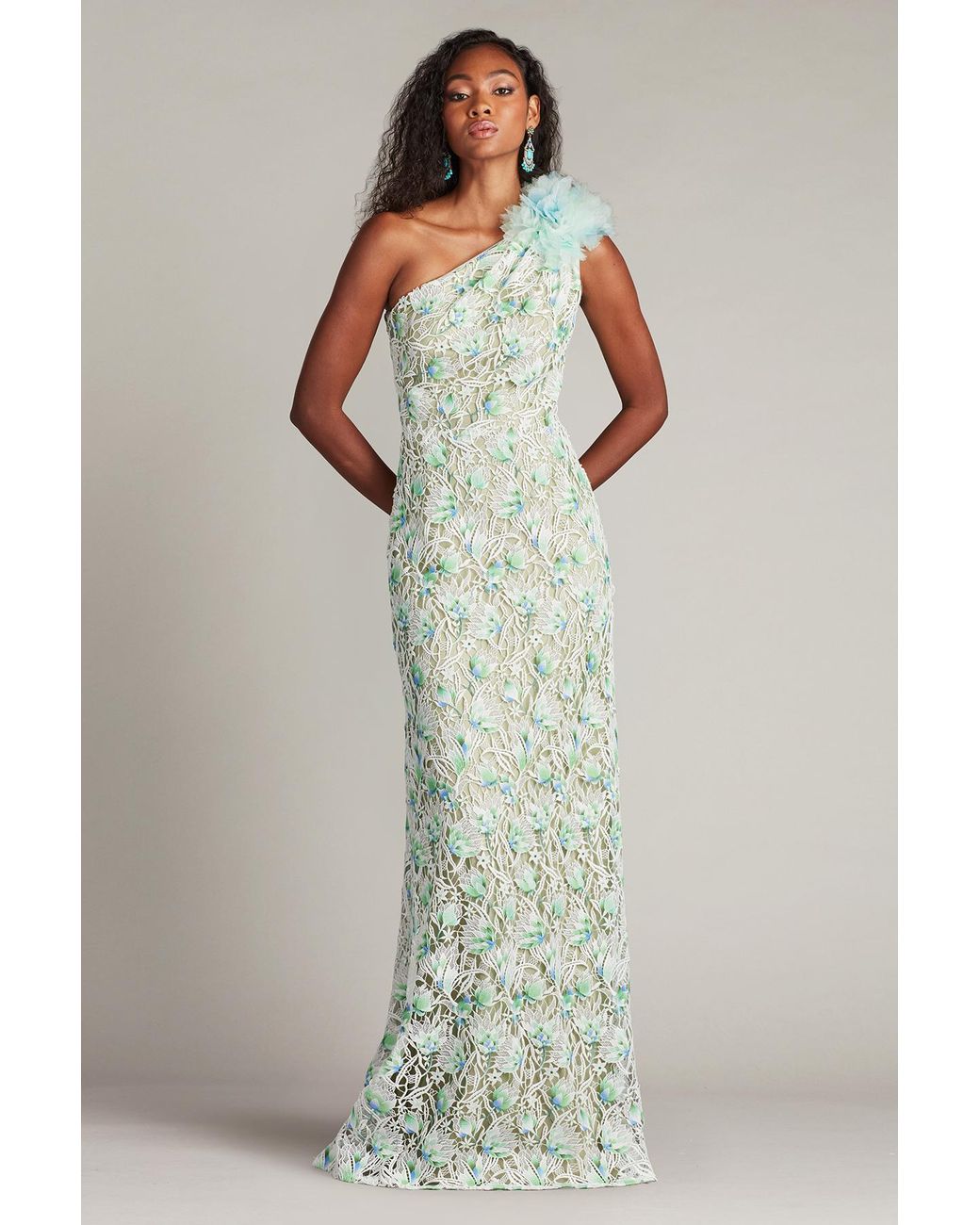 Tadashi Shoji Kahli 3D Floral Embroidered Gown-Waloe in Green | Lyst