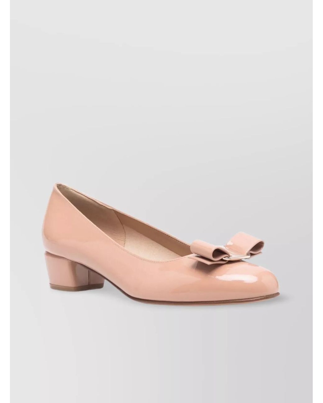 Ferragamo Bow Detailing Low Block Heel Pumps in Pink | Lyst