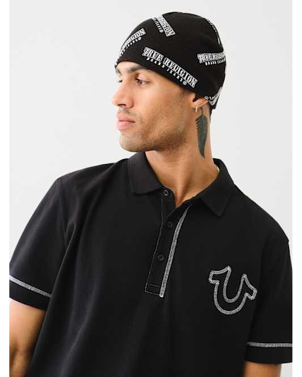 TRUE RELIGION Arched Logo Beanie in Black | Lyst