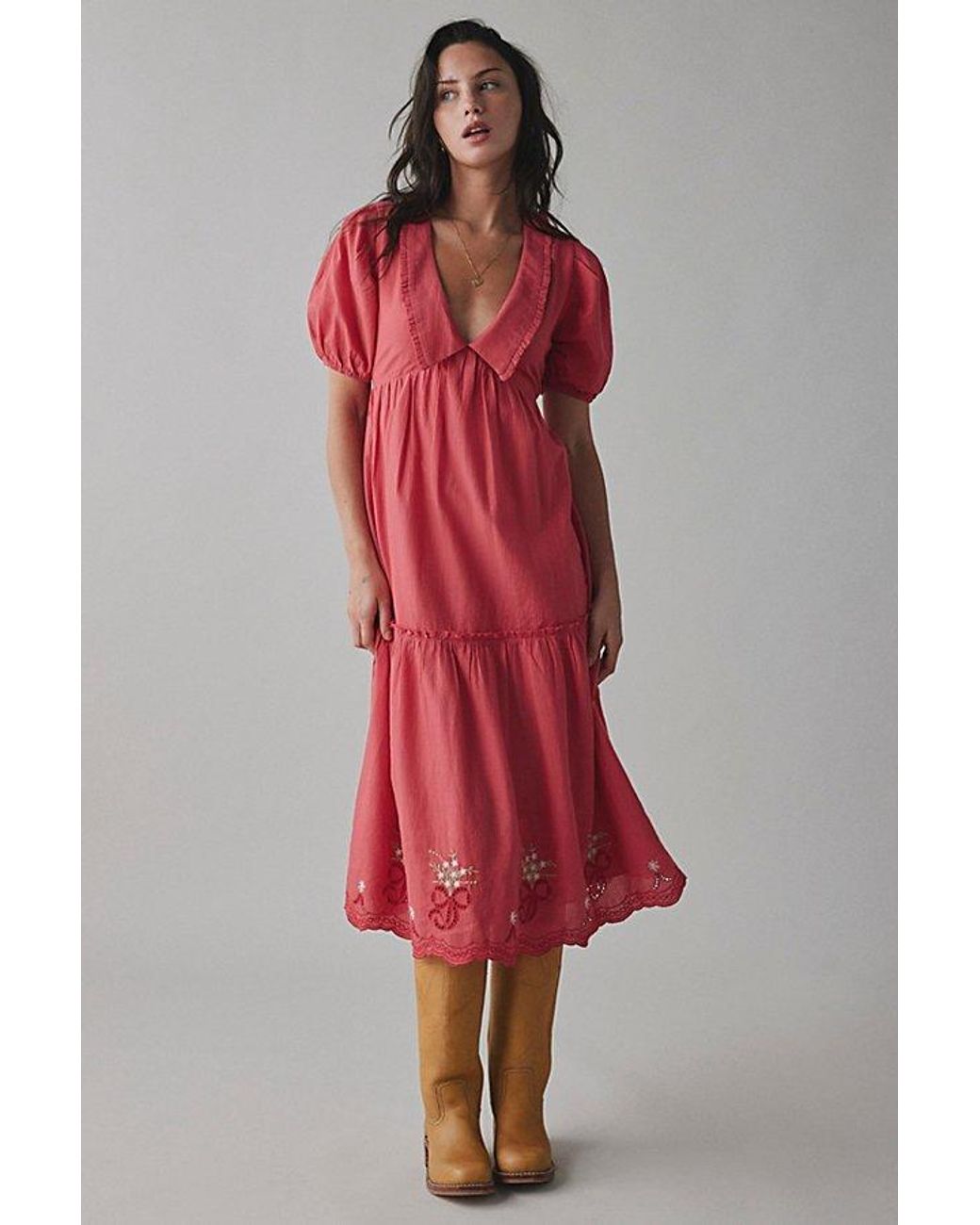 Kimchi Blue Hunter Floral Embroidered Keyhole Cutout Midi Dress | Lyst