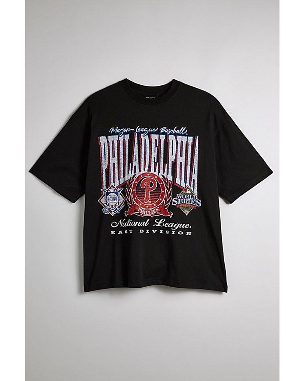 KTZ Philadelphia Phillies Oversized Team Logo Graphic Tee in Black for ...
