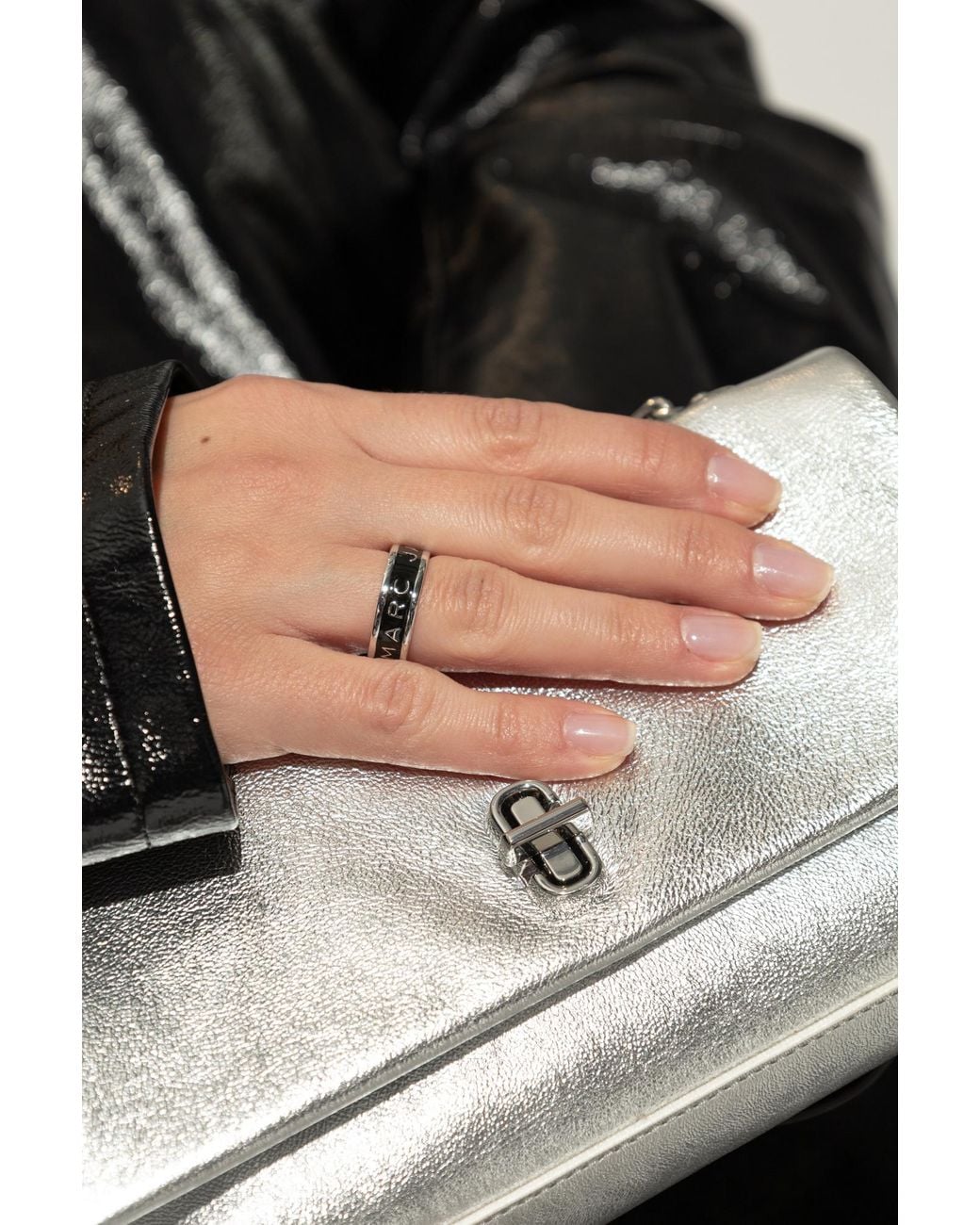 Marc Jacobs Logo Ring in Black | Lyst