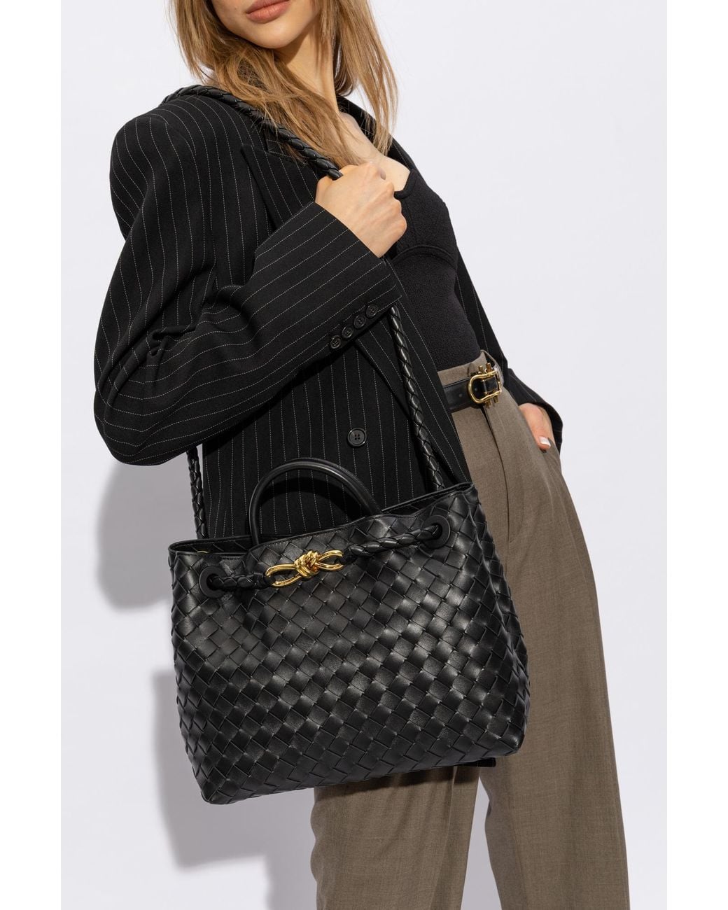 Bottega Veneta ‘Andiamo Medium’ Shopper Bag in Black | Lyst