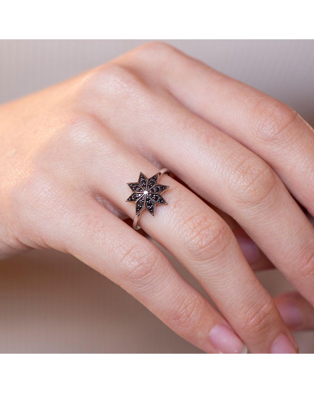 Zoe & Morgan Lakshmi Ring Diamond in Black | Lyst UK