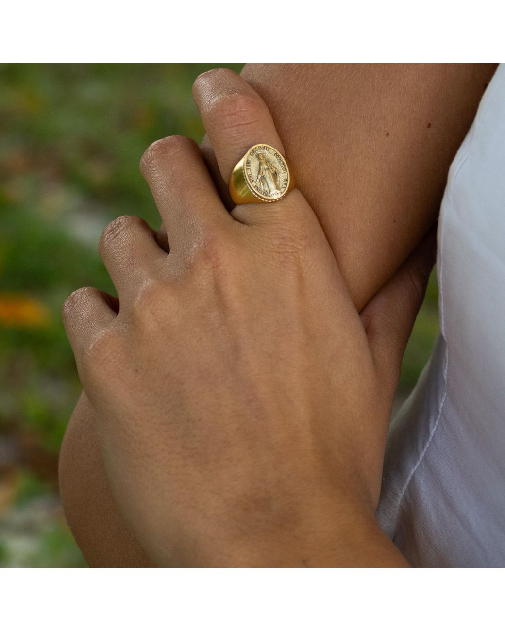 Ebru Jewelry Divine Protection Virgin Mary Vermeil Ring in Metallic | Lyst